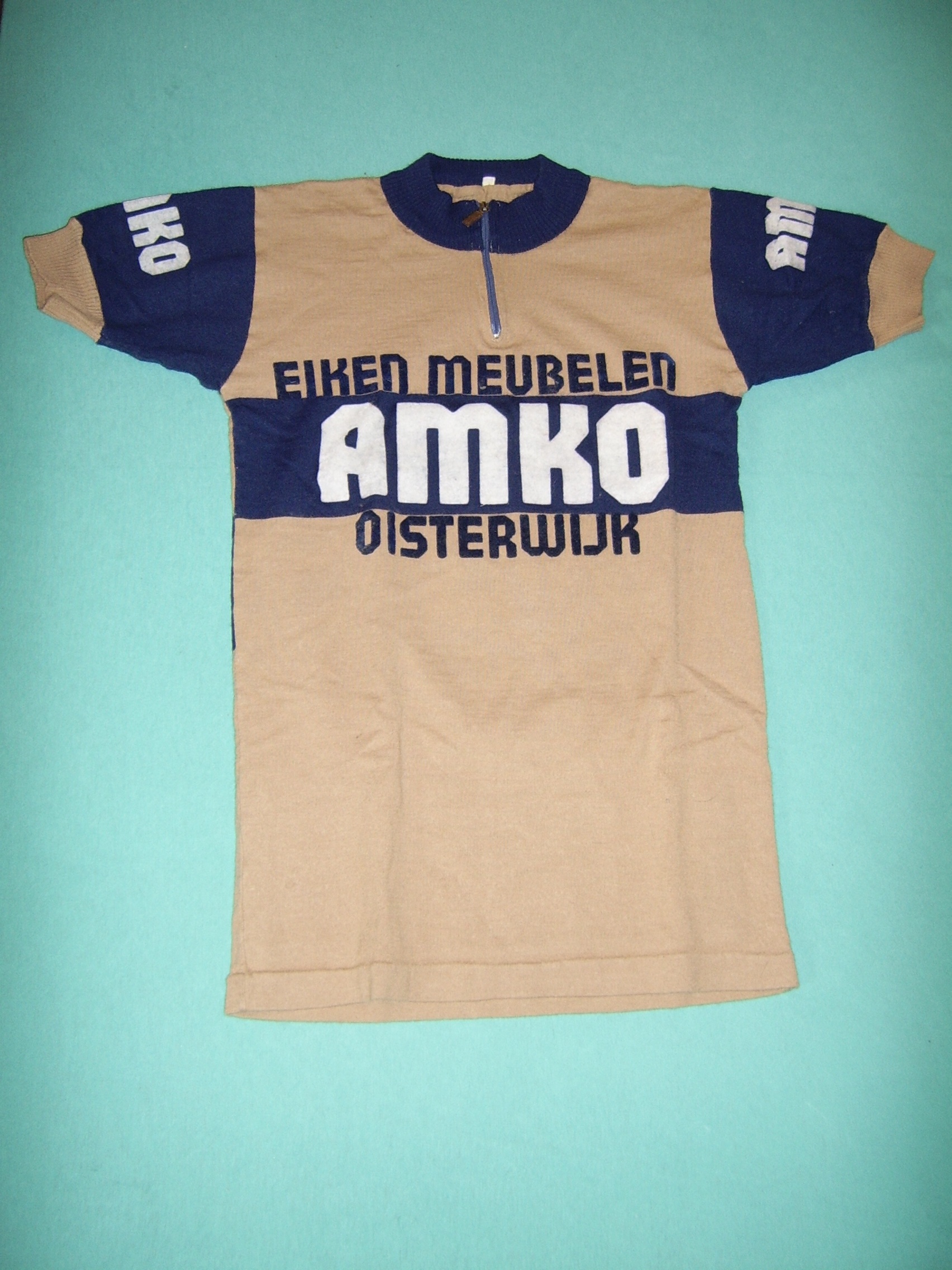 AMKO EIKEN MEUBELEN OISTERWIJK 1982 WIELERSHIRT - Ton Merckx Wielershirts - Rondreis door de ...